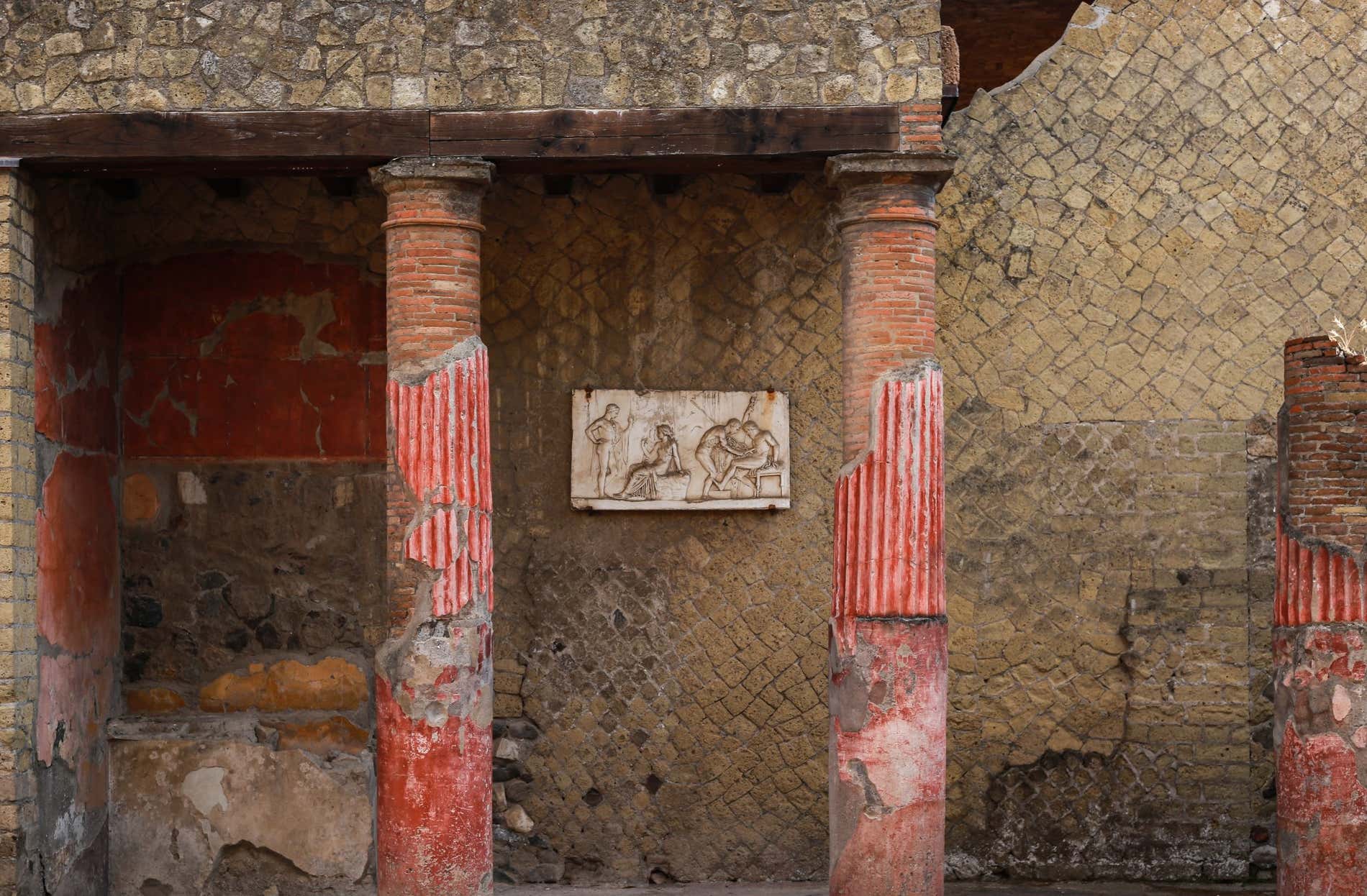 What to Do in Naples: 15 Landmarks, Activites & Day Trips (2026)