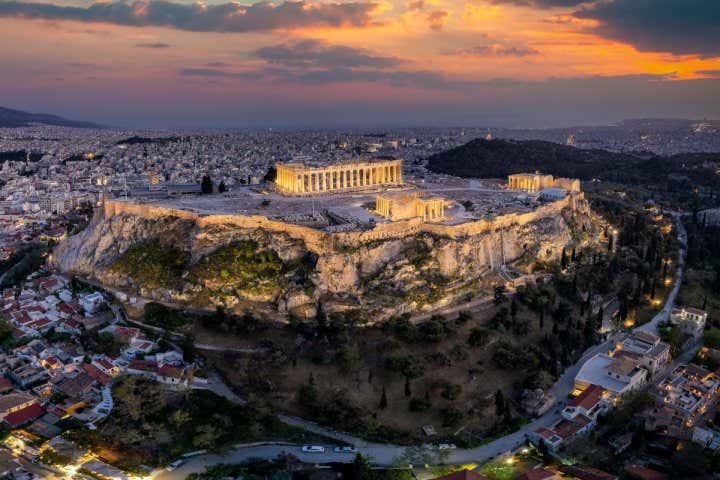 Qué hacer y qué ver en Atenas: 10 monumentos y planes obligados