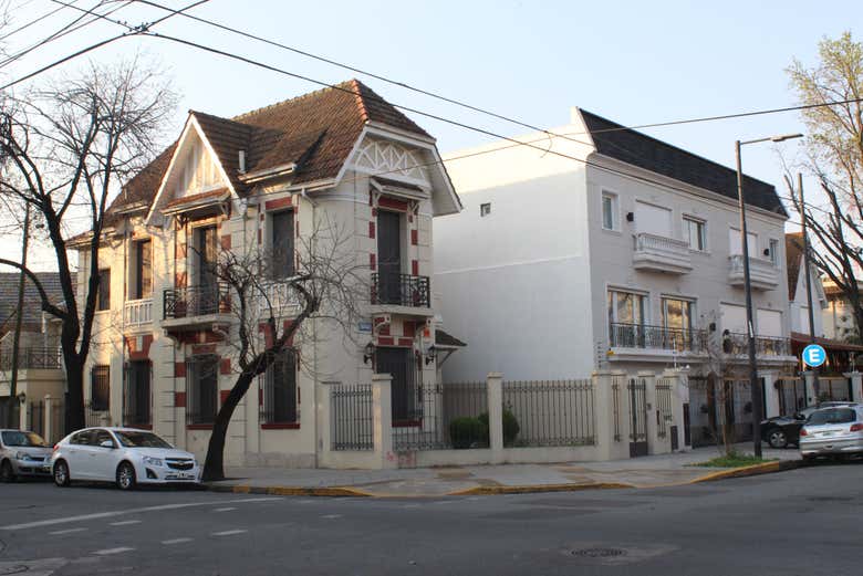 Villa Devoto Guided Tour, Buenos Aires - Civitatis.com