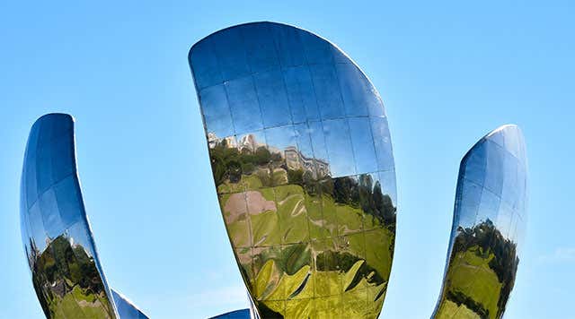 Floralis Genérica - A symbol of Buenos Aires