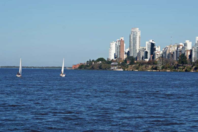 Paseo en barco por el río Paraná desde Rosario - Civitatis.com Argentina