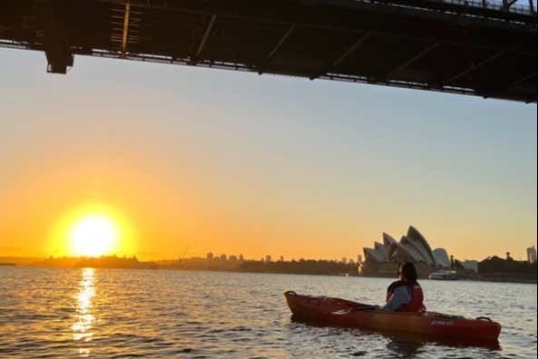 Sydney Bay Kayak Tour - Book Online at Civitatis.com