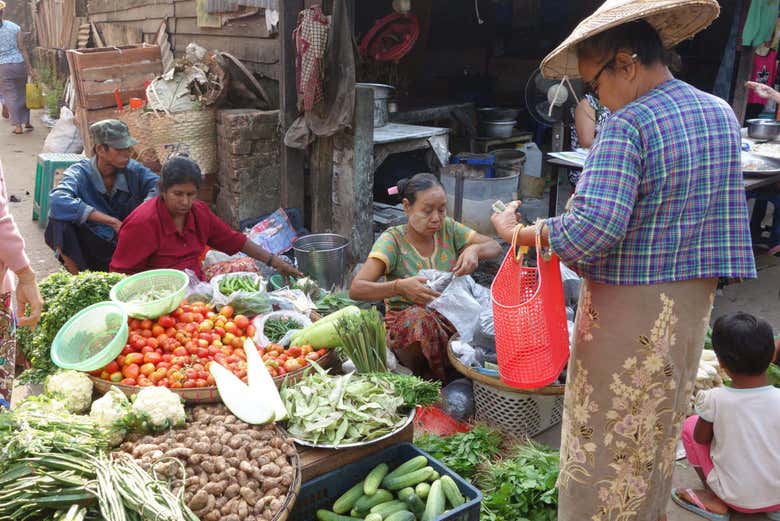 Tour pelo mercado de Insein de Yangon - Civitatis.com Brasil