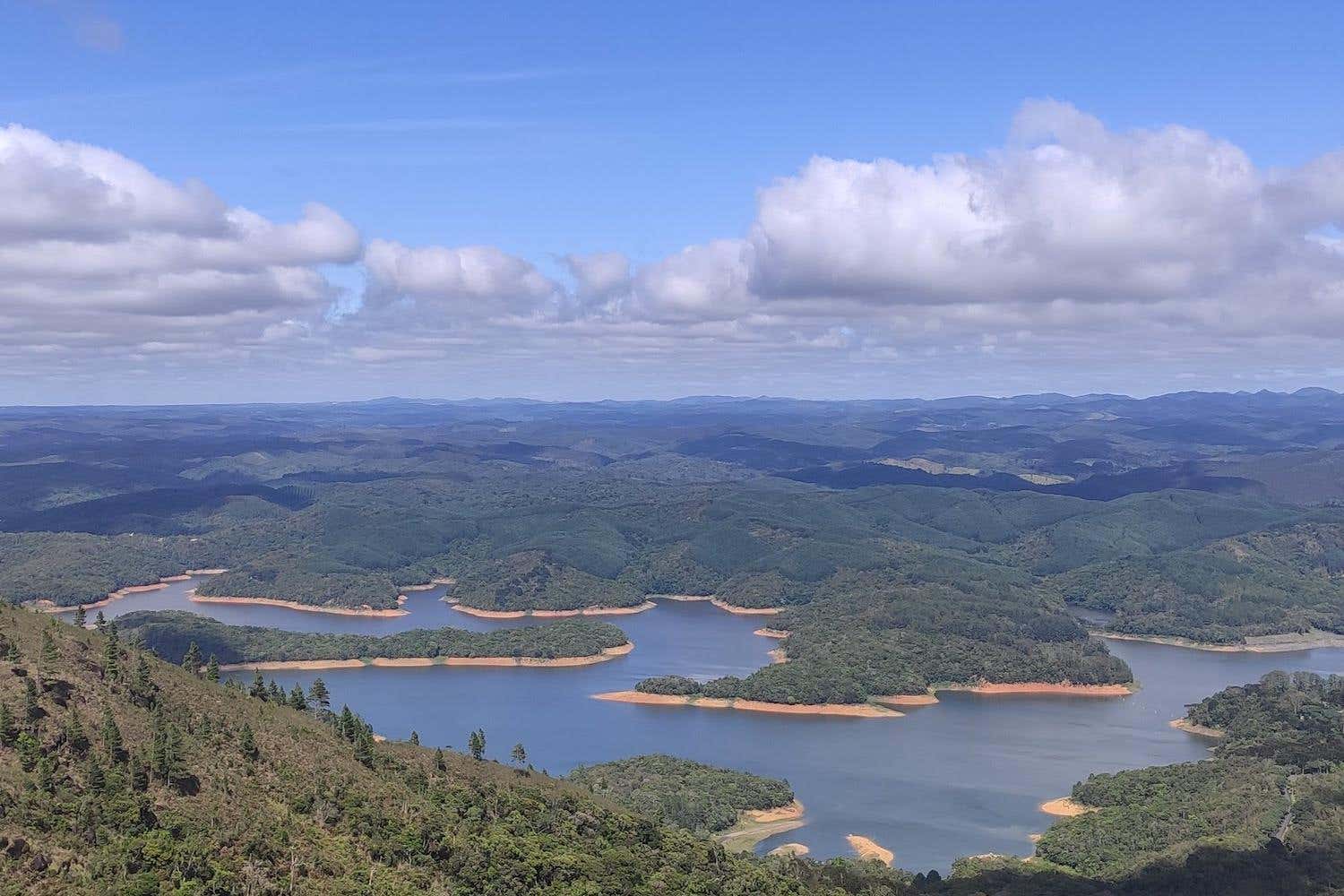 Senderismo por el Morro Capivari Mirim desde Curitiba, Curitiba
