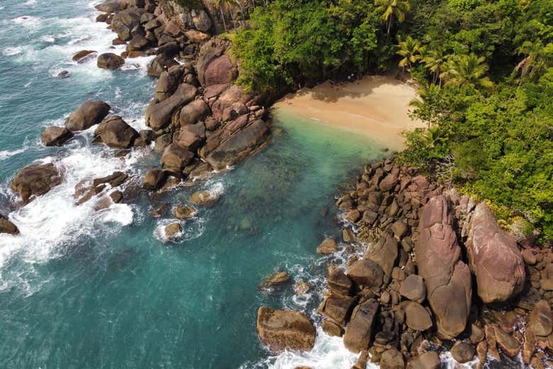 Trilha pelas praias do Félix, Português e das Conchas saindo de Ubatuba ...