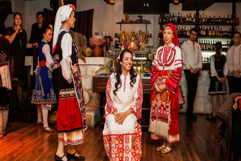 Sofia Night Tour with Folk Show and Dinner - Book at Civitatis.com