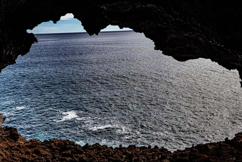 Escursione privata ad Ana Kakenga e Ahu Akivi, Isola di Pasqua