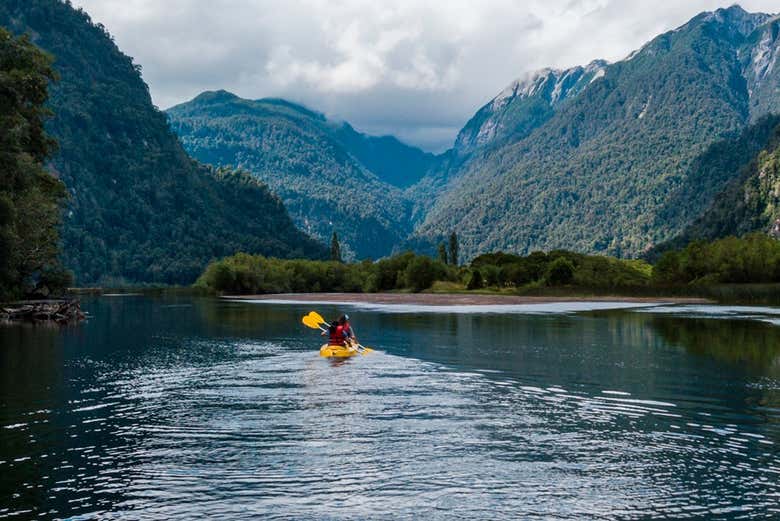Tour sul Rio Negro in kayak da Peulla, Peulla