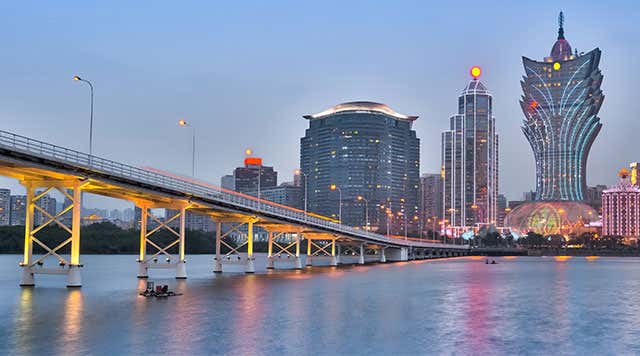 Macau - What to see and how to get there from Hong Kong