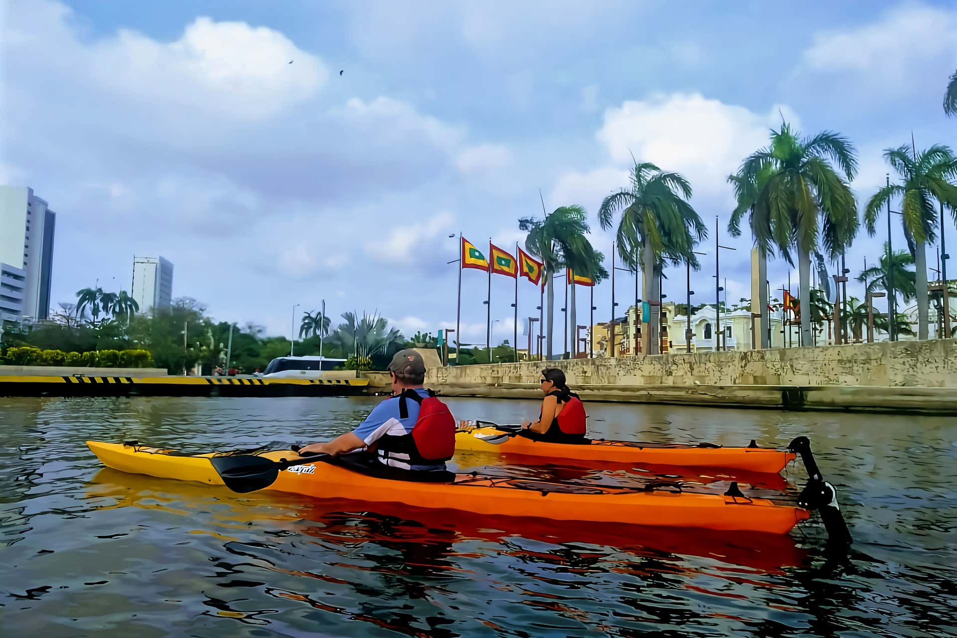 Tour en kayak por la isla de Tierra Bomba desde Cartagena de Indias