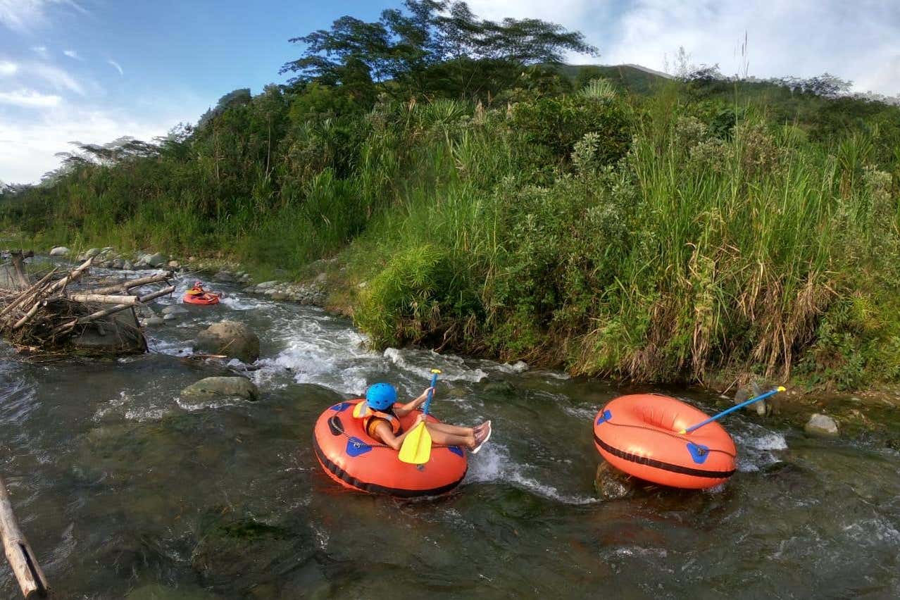 Tubing por el río Mindo desde Quito - Reserva en Civitatis.com