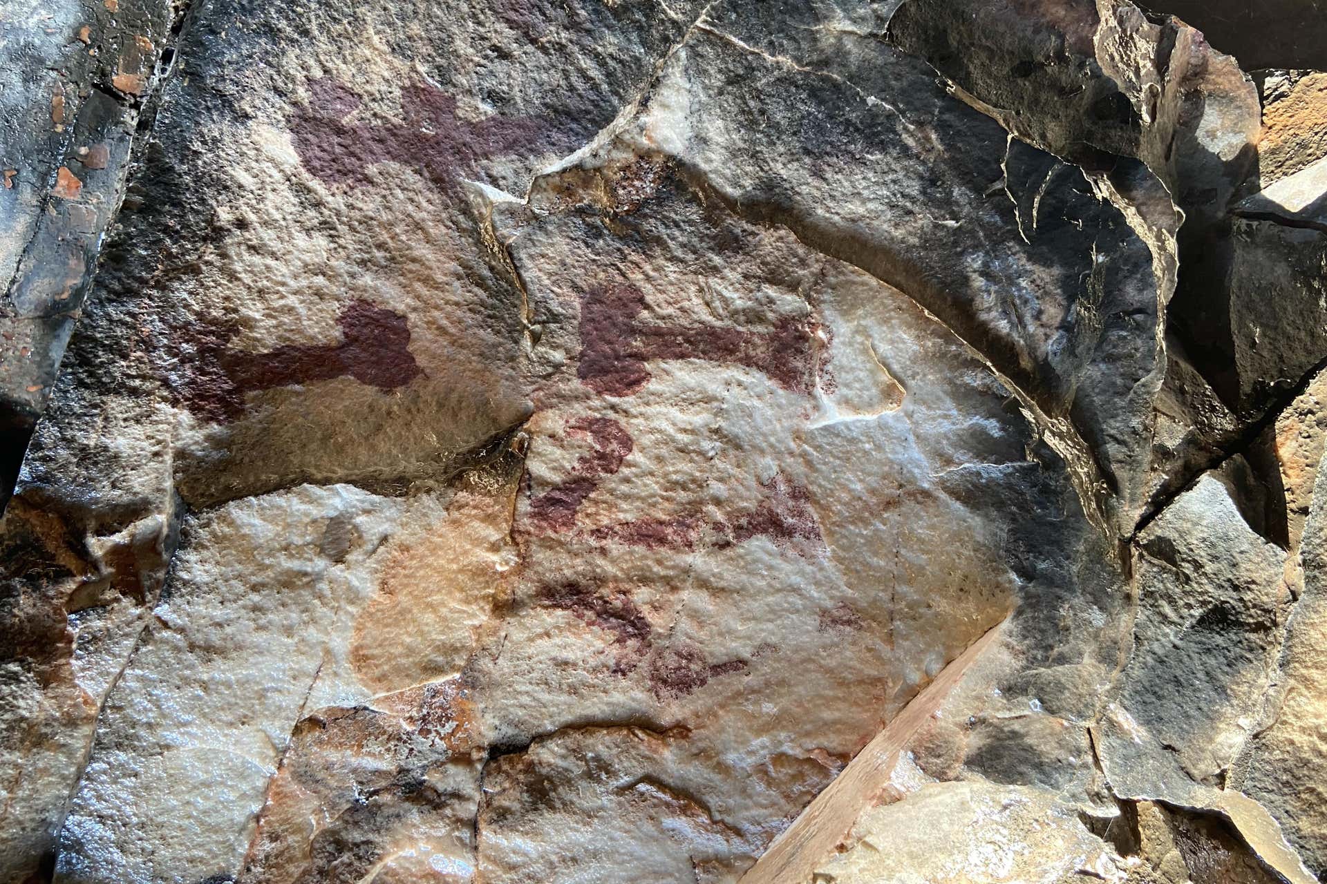 Tour por las pinturas rupestres del Prado del Azogue, Aldeaquemada