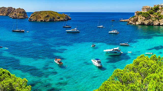 Platja de Santa Ponça - How to get there and its location