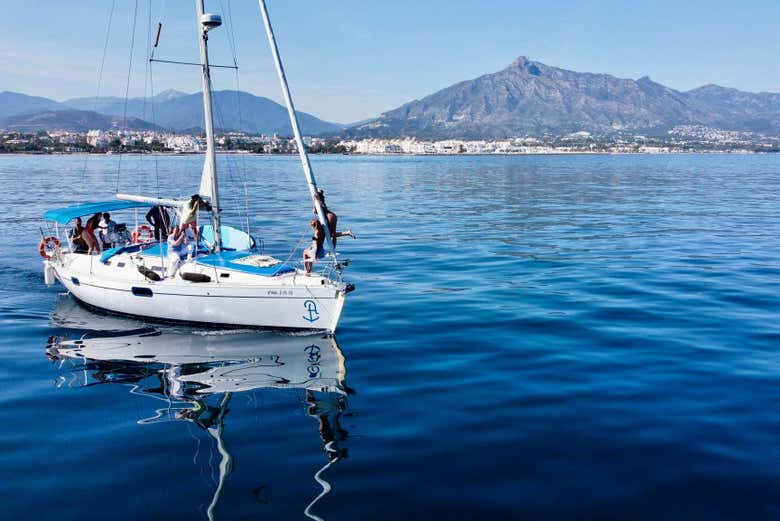 Giro in barca a vela a Puerto Banús, Puerto Banus