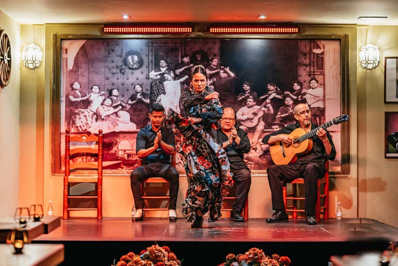 Flamenco Show at Tablao La Cantaora, Seville - Civitatis.com