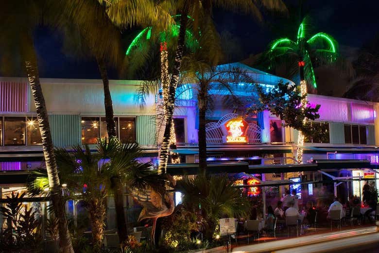 Clase de salsa y bachata en Miami + Entrada a una discoteca