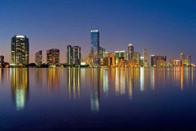 Paseo en barco al atardecer por Miami - Reserva en Civitatis.com