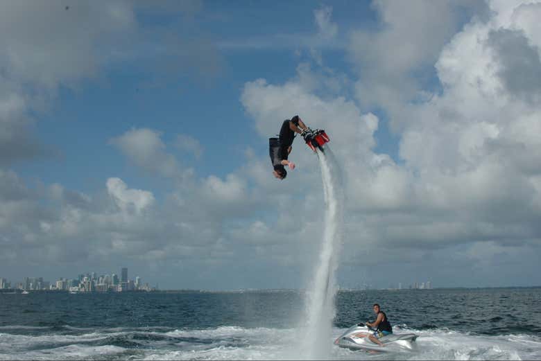 Flyboarding a Miami - Prenota online su Civitatis.com