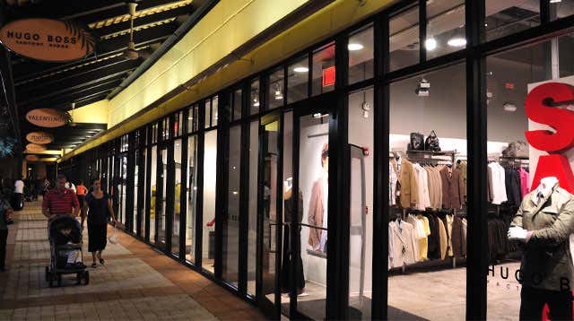 Sawgrass Mills Mall - One of the world's largest shopping centres