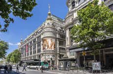 Paris - Tourism and travel guide - Introducing Paris