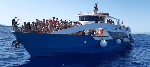 Blue Lagoon Boat Party from Lefkimmi, Corfu - Civitatis.com