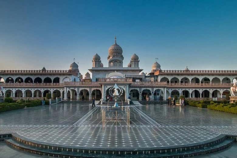 Guru Ka Taal Day Trip from Agra - Book Online at Civitatis.com