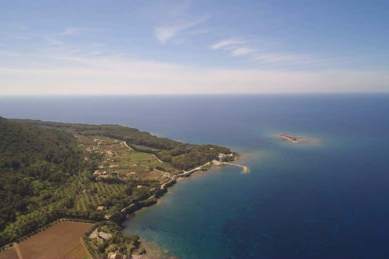 Boat Trip on the Cilento Coast from Agropoli - Civitatis.com