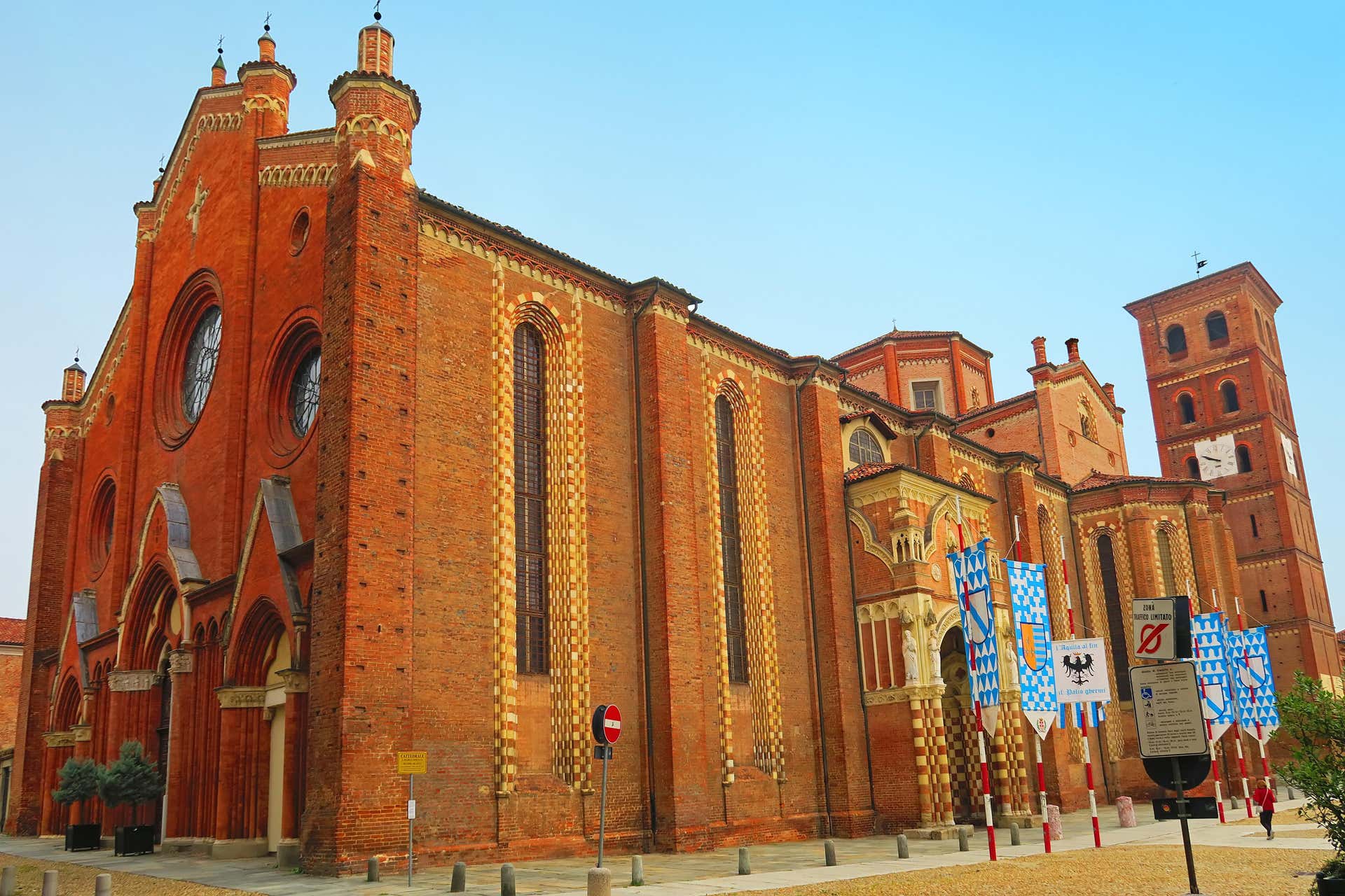 Asti Private Tour - Book Online at Civitatis.com