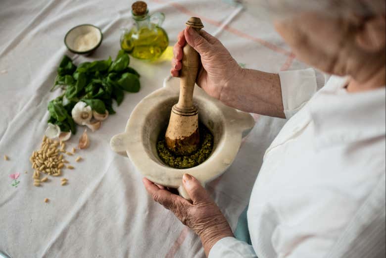 Pesto Making Class in Genoa - Book Online at Civitatis.com