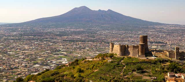 Visita guiada por el castillo de Lettere - Civitatis.com