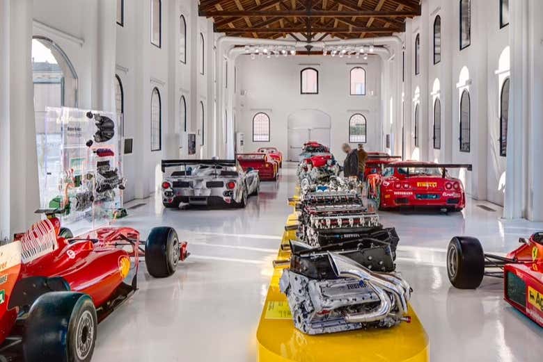 Entrada a los museos de Ferrari + FICO Eataly World en Bolonia