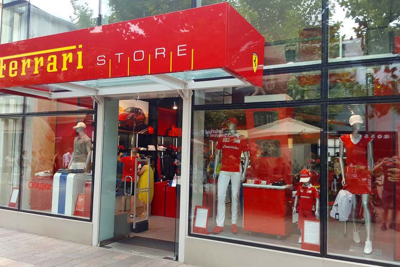 Fidenza Village Outlet Shopping Tour from Milan - Civitatis.com