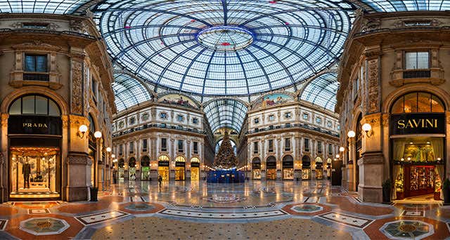 Galleria Vittorio Emanuele II - Una famosa galleria commerciale Galleria Vittorio Emanuele II - Una famosa galleria commerciale