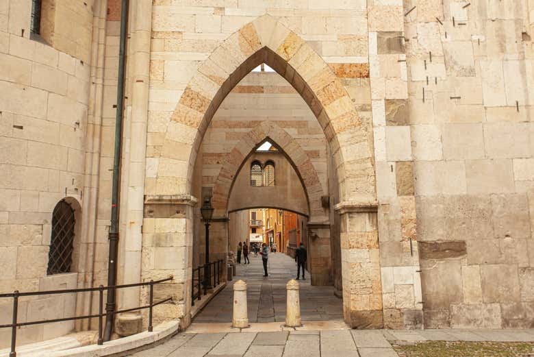 Modena Tour + Balsamic Vinegar Factory - Book at Civitatis.com