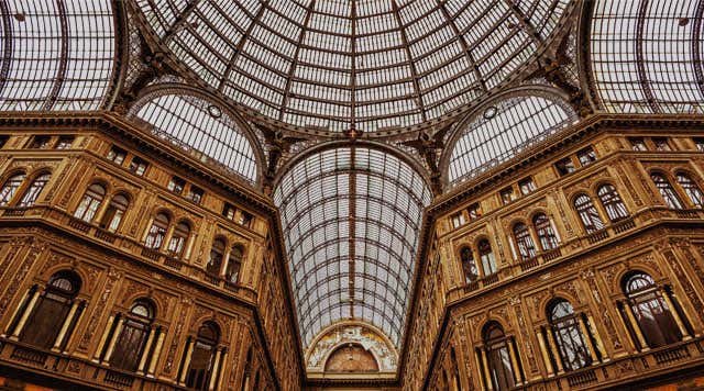 Galleria Umberto I - Une des galeries les plus populaires d'Italie