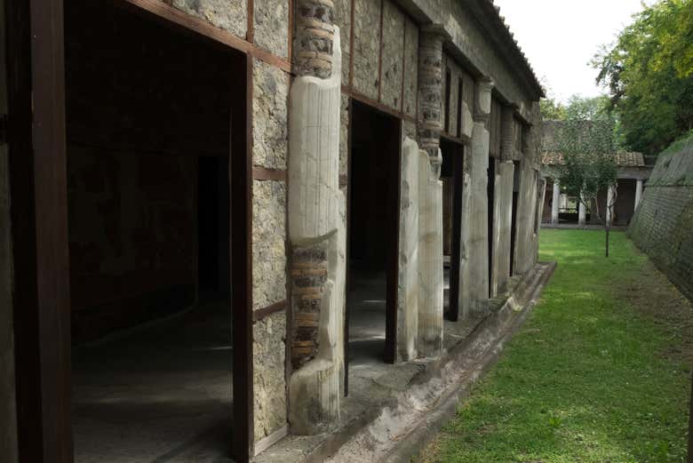 Oplontis Ruins Excursion in Pimonte - Book Online at Civitatis.com