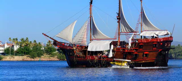 Paseo en barco pirata por Puerto Vallarta desde Riviera Nayarit - Civitatis