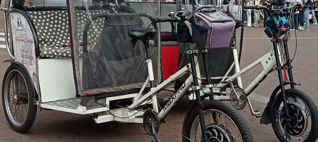 Tour privado en bicitaxi por Ámsterdam - Reserva en Civitatis.com