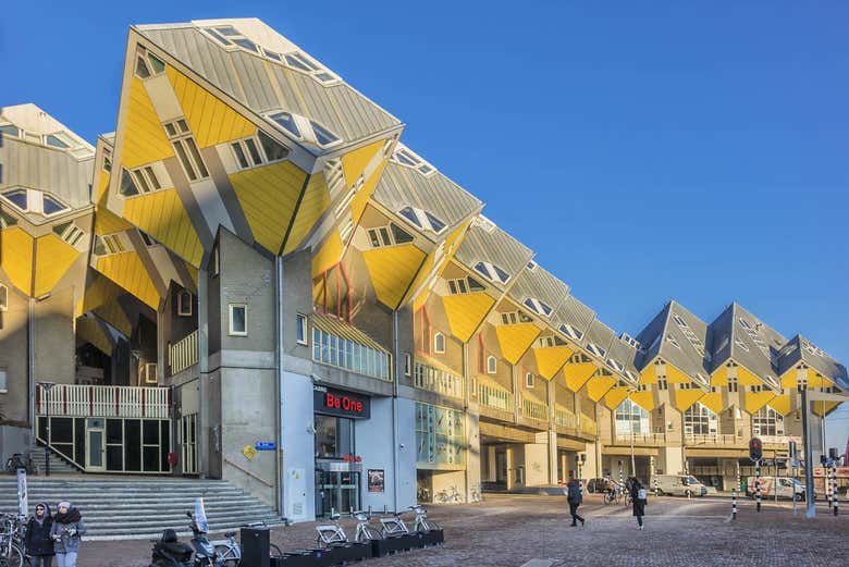Tour por el Markthal y las Casas Cubo de Róterdam - Civitatis.com
