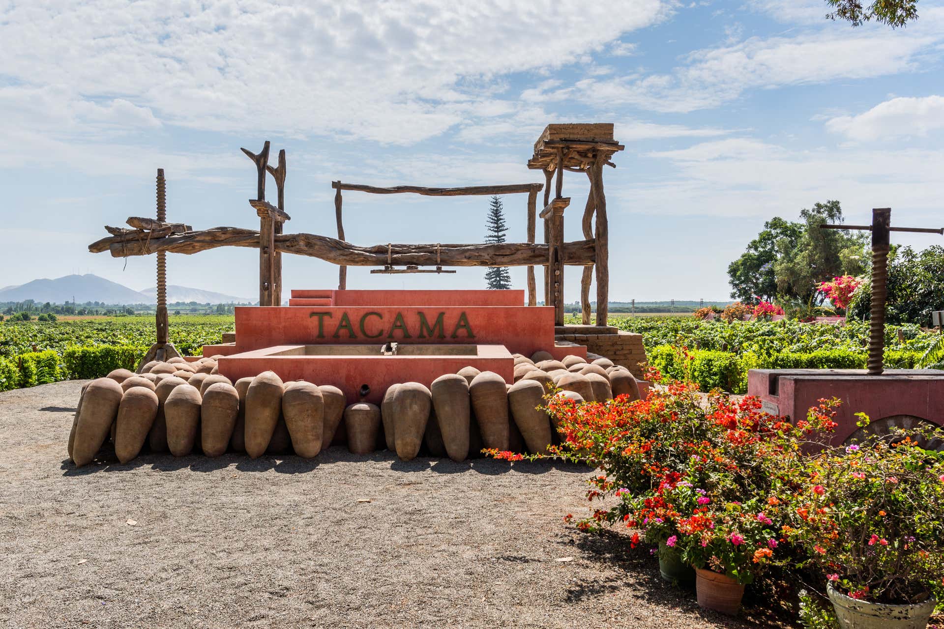 Visita a la hacienda de la bodega Tacama de Ica - Civitatis.com