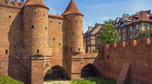 Warsaw Barbican - Location & history of Warsaw city walls