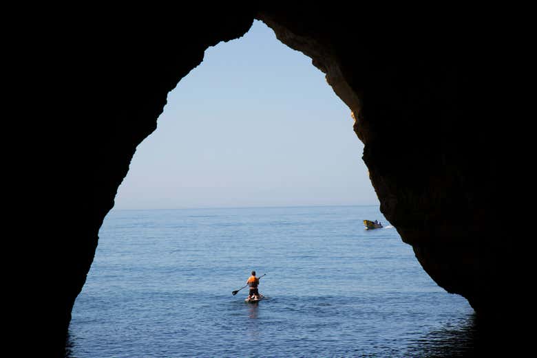 Tour en kayak por la playa do Barranco desde Carrapateira