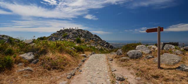 Jeep Tour to the Monchique Mountains & Bravura Lake from Lagos - Civitatis