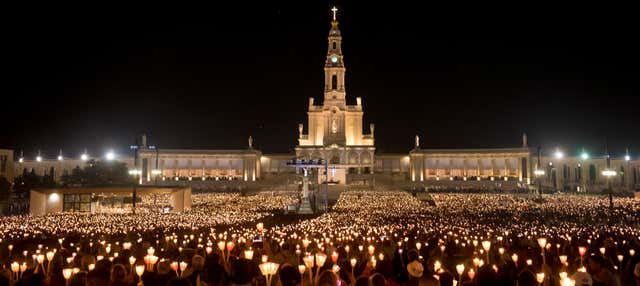 Excursión nocturna a Fátima + Procesión de las Velas desde Lisboa ...