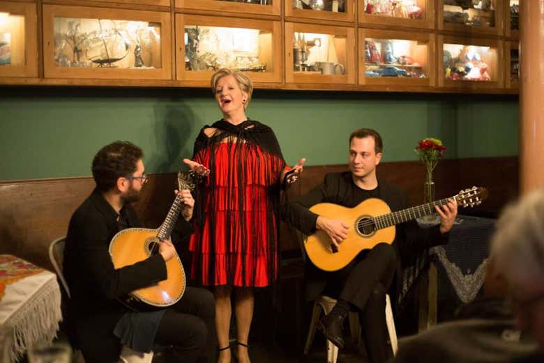 Fado Show at Ideal Clube in Porto - Book Online at Civitatis.com