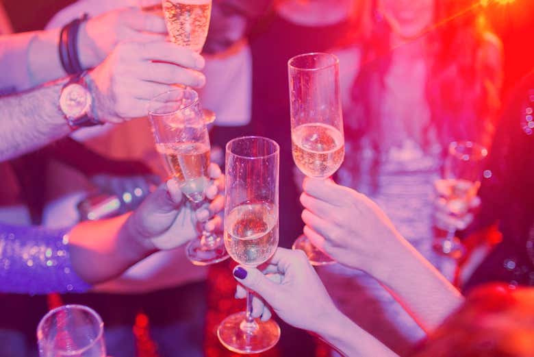 Fiesta en barco por el río Duero desde Oporto - Civitatis.com