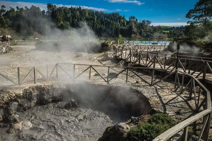 Tour en kayak por Lagoa das Furnas + Parque Terra Nostra en Ponta ...