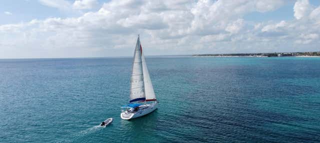 Excursión privada a Isla Catalina en velero desde La Romana - Civitatis ...
