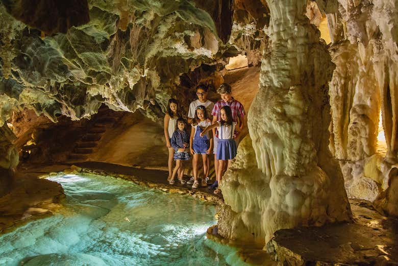 Excursión a los Altos de Chavón y la Cueva de las Maravillas, Punta Cana - Civitatis.com
