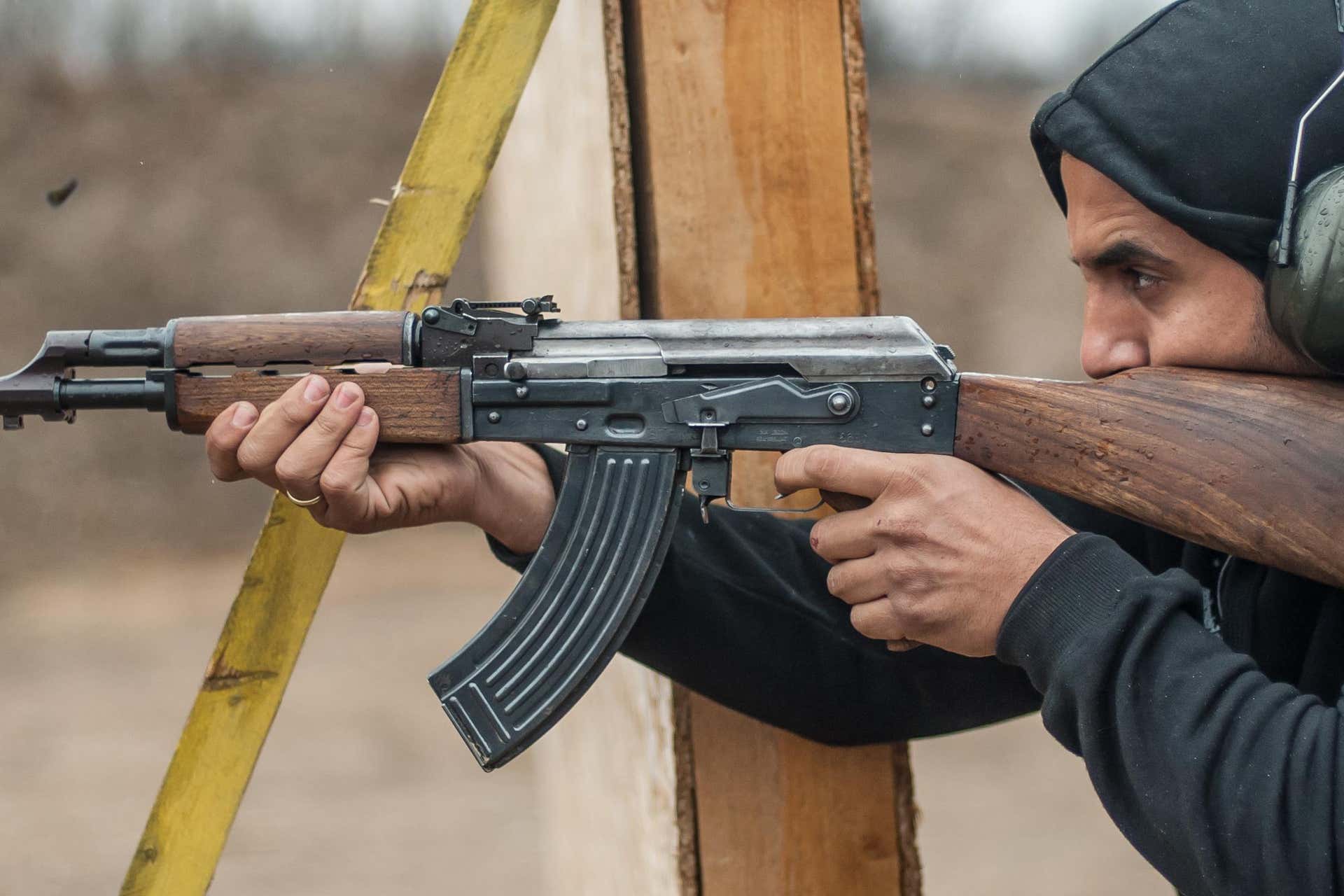 St Petersburg Kalashnikov AK-47 Shooting Practice - Civitatis.com